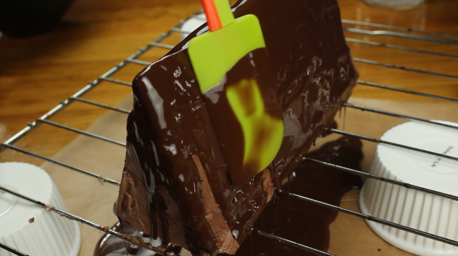 Pyramid Cake - Recipe Videos